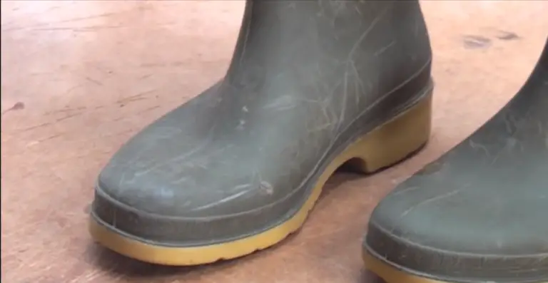 How Do You Fix a Hole in a Wellington Boot? | Work Gearz