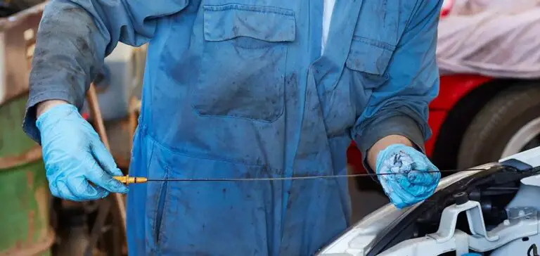How to Wash Greasy Work Clothes? | Work Gearz